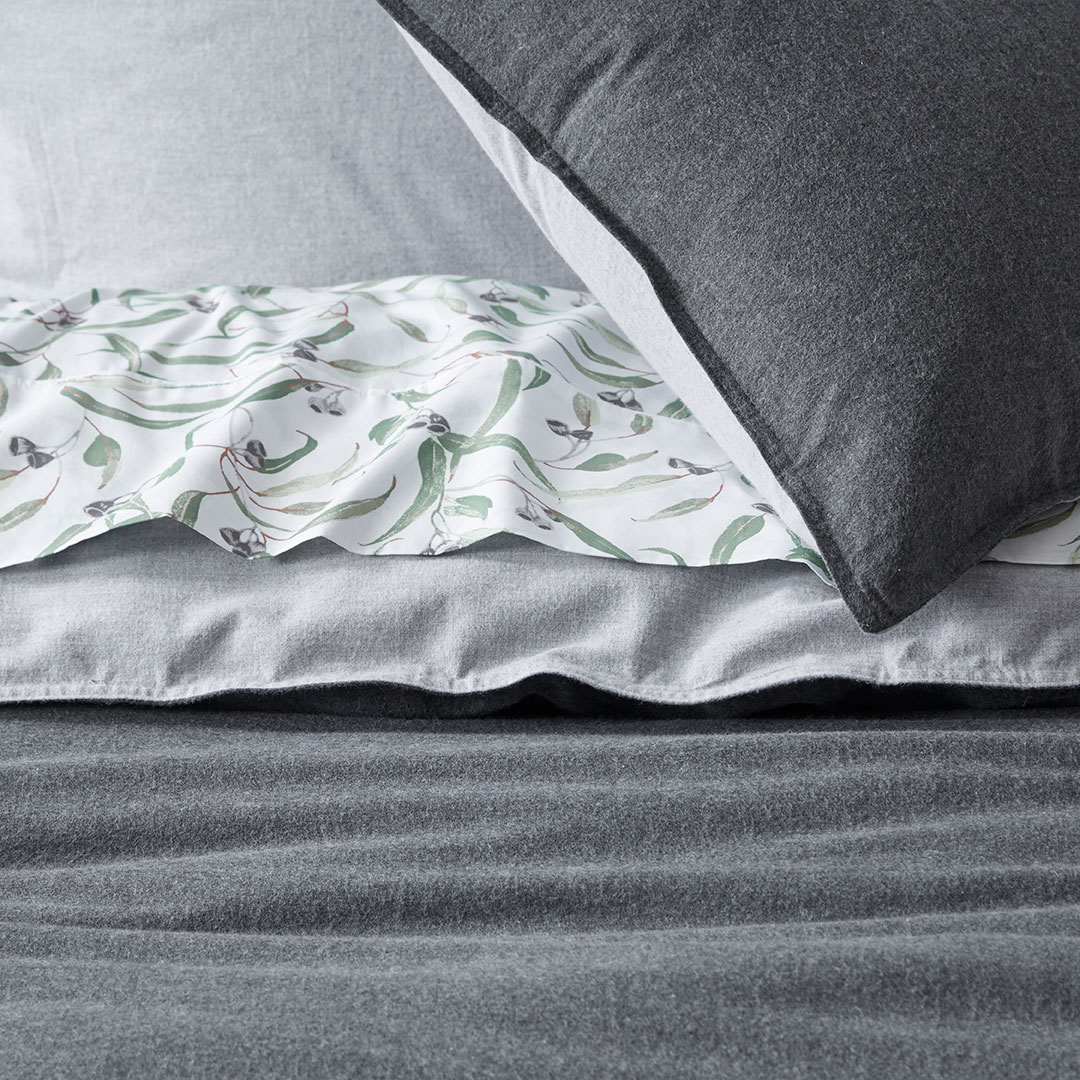 Lusso DQC - Bed Bath N' Table