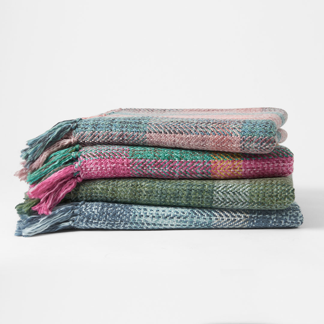 Buy Peru Check Throw Online | Bed Bath N' Table